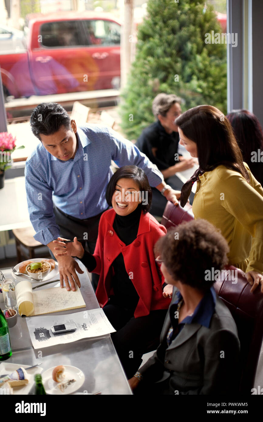 Group asian women enjoy lunch hi-res stock photography and images - Alamy