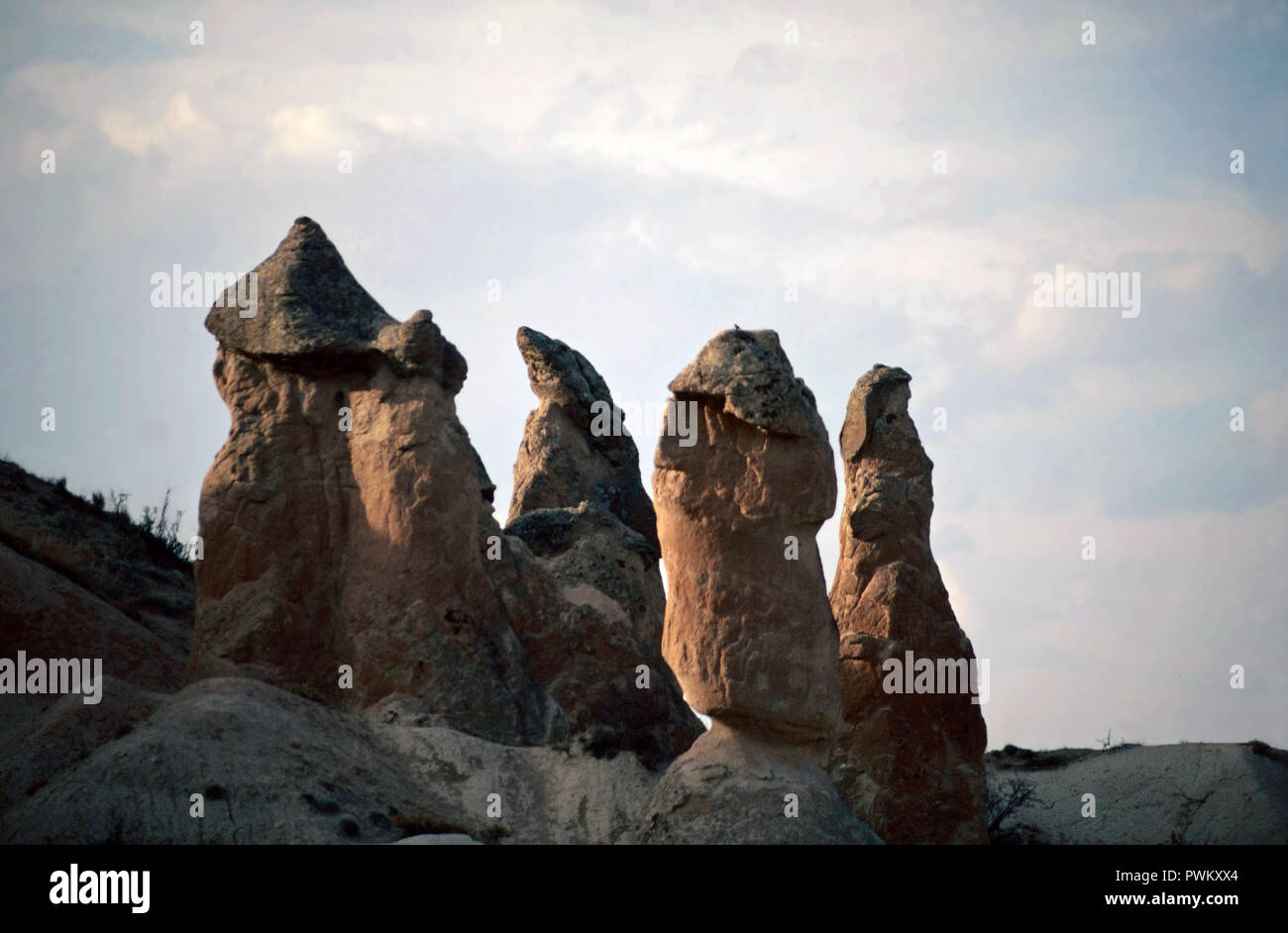 Fairy chimneys cappadocia, turkey hi-res stock photography and images ...