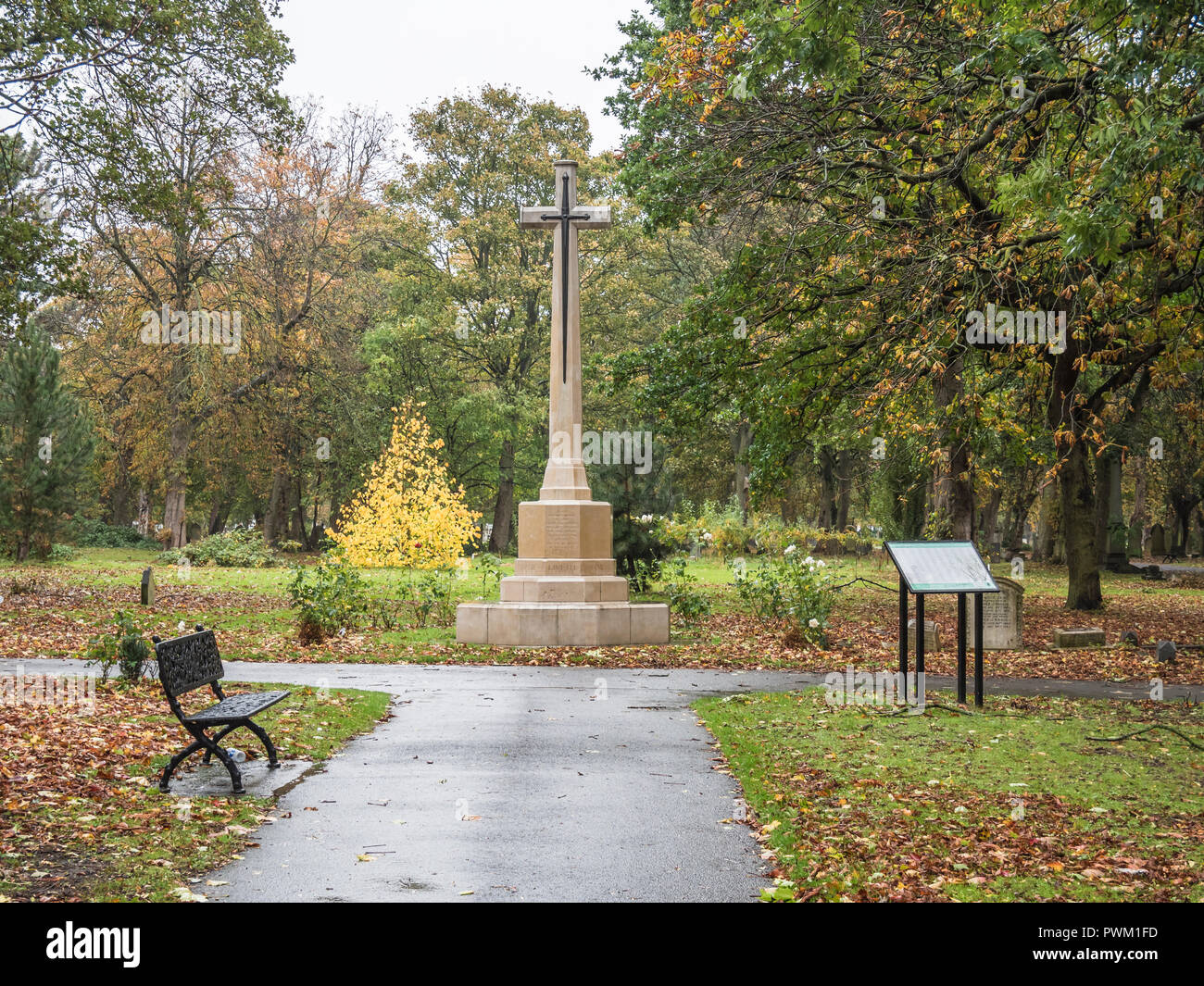 Linthorpe Communal Cemetery in Autumn, Middlesbrough Stock Photo - Alamy