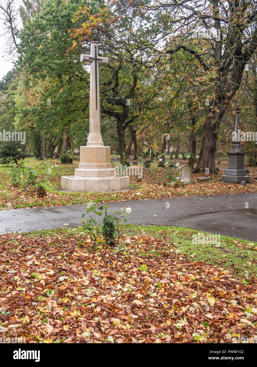 Linthorpe Communal Cemetery in Autumn, Middlesbrough Stock Photo - Alamy