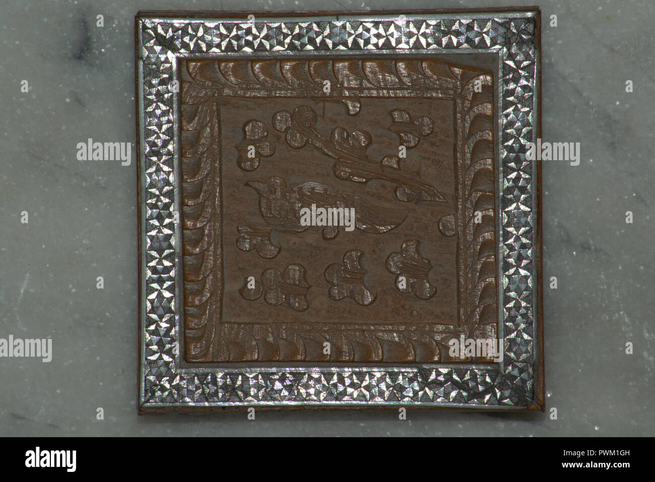 Wooden box, bas-relief Stock Photo - Alamy