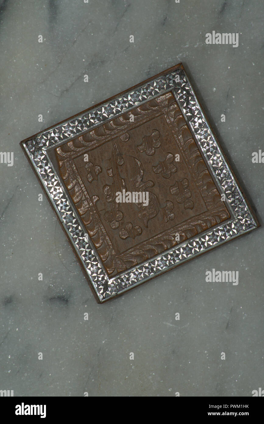 Wooden box, bas-relief Stock Photo - Alamy