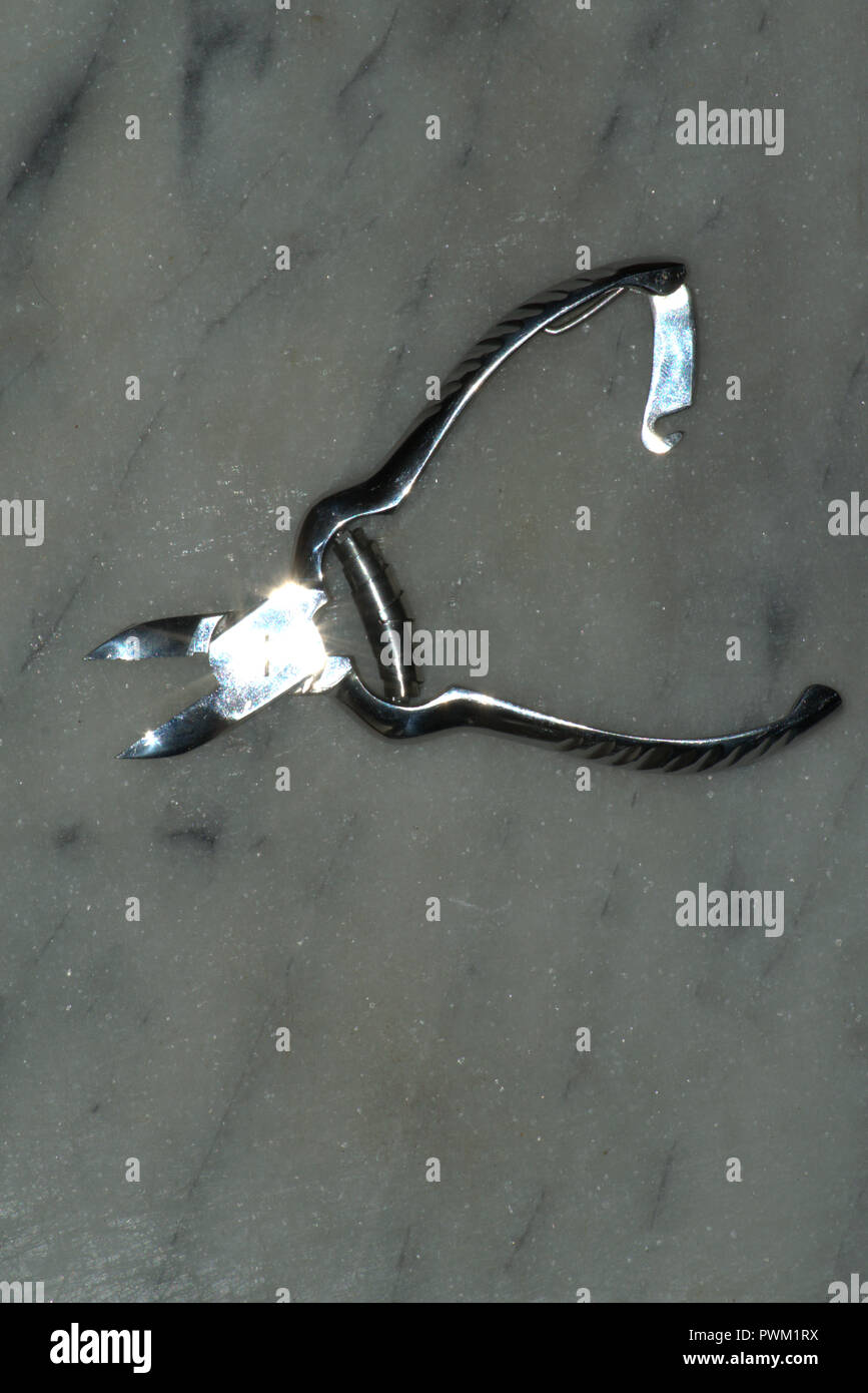 Wire clippers hi-res stock photography and images - Alamy