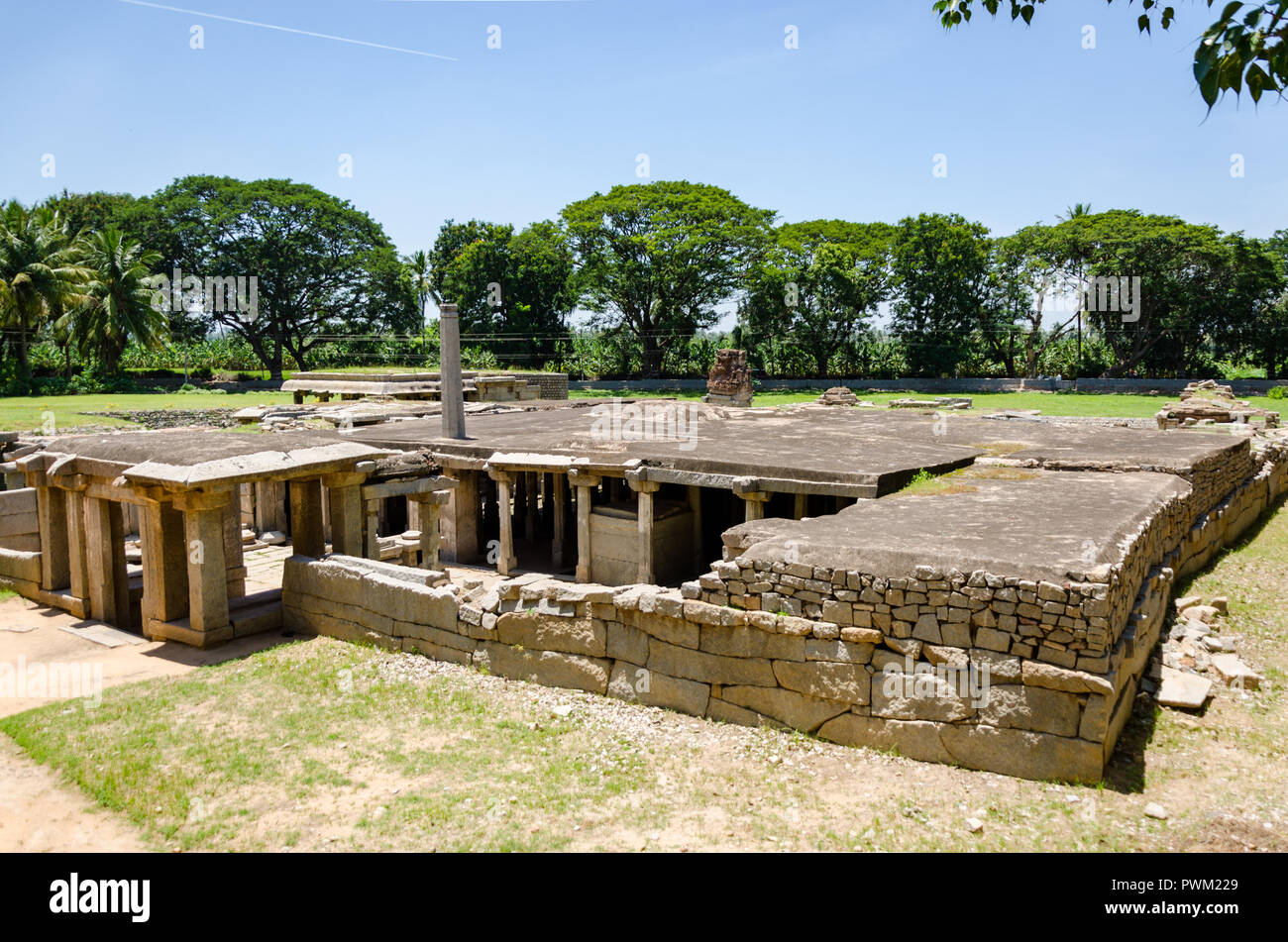 Prasanna Virupaksha or Underground Shiva Temple, Hampi, Karnataka ...