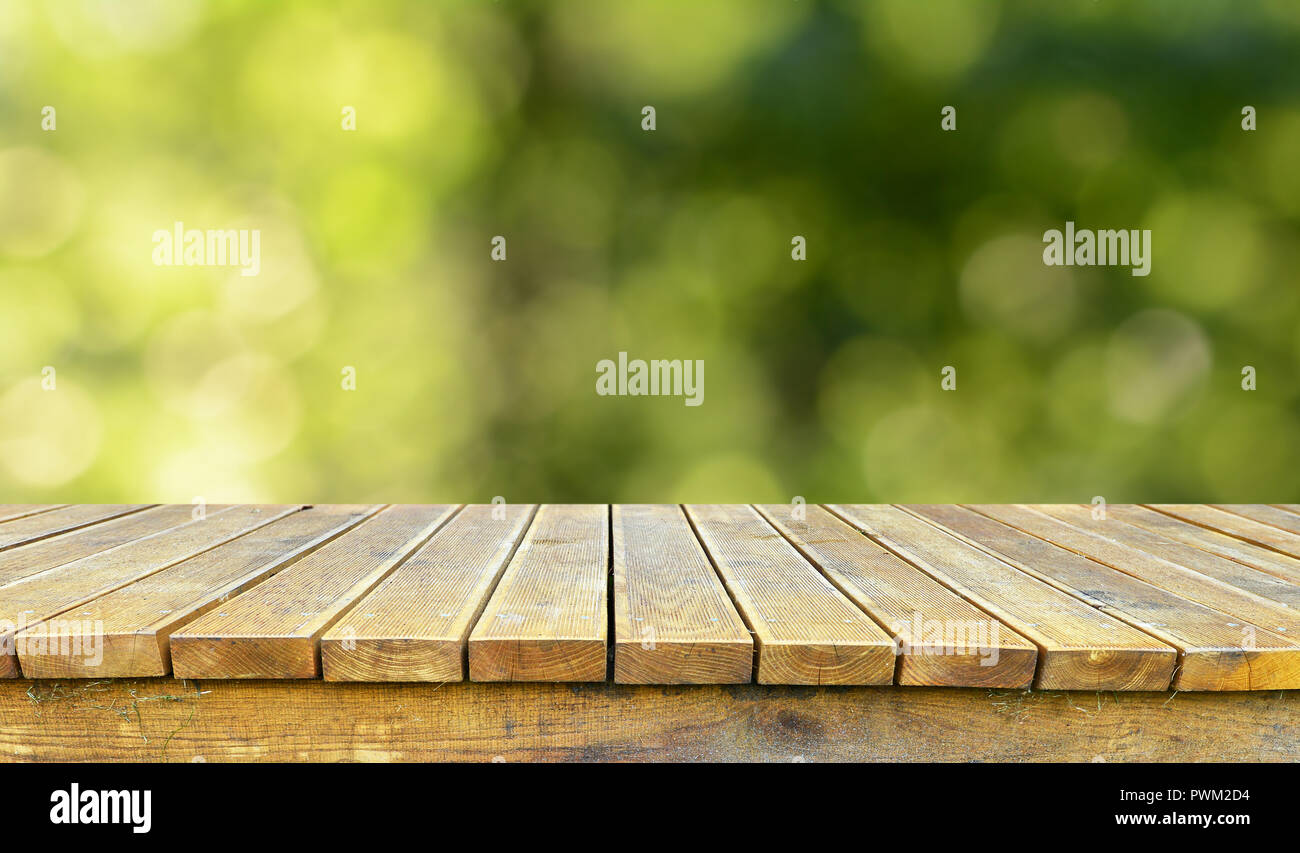 empty table for display montages Stock Photo - Alamy