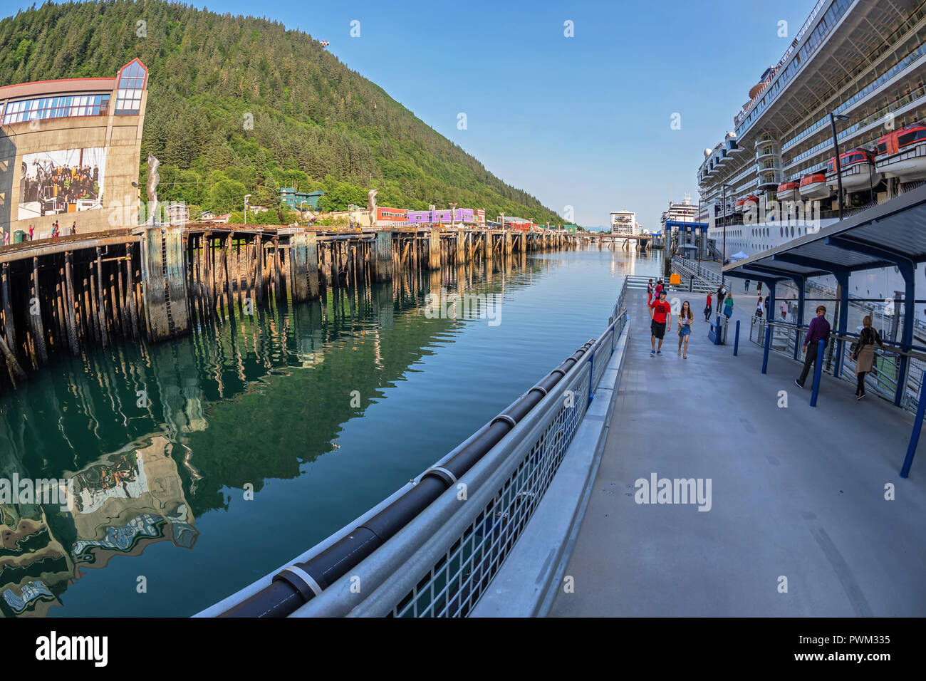 Coastal part of the city hi-res stock photography and images - Alamy