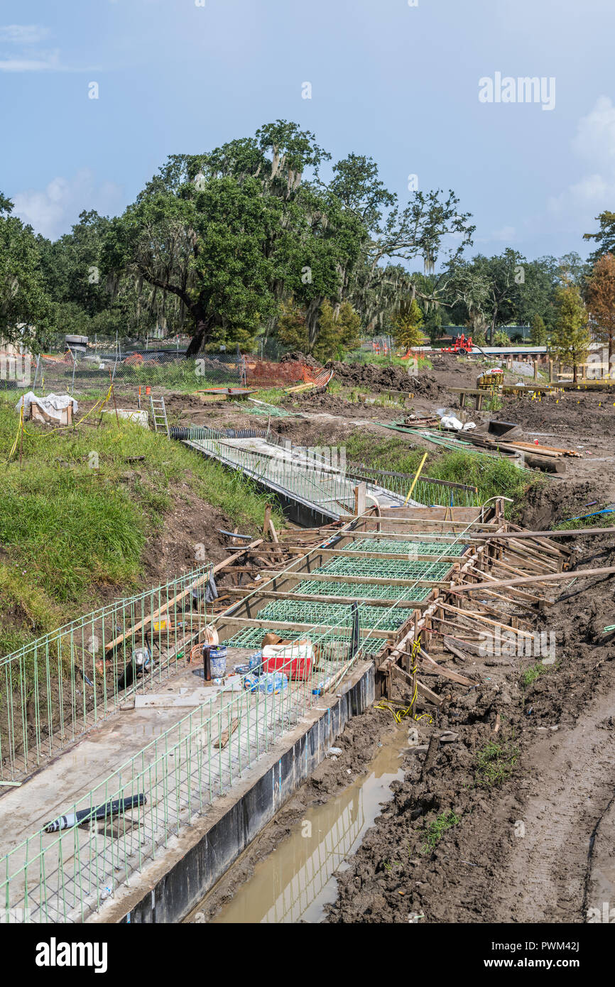 Construction in landscape hi-res stock photography and images - Alamy