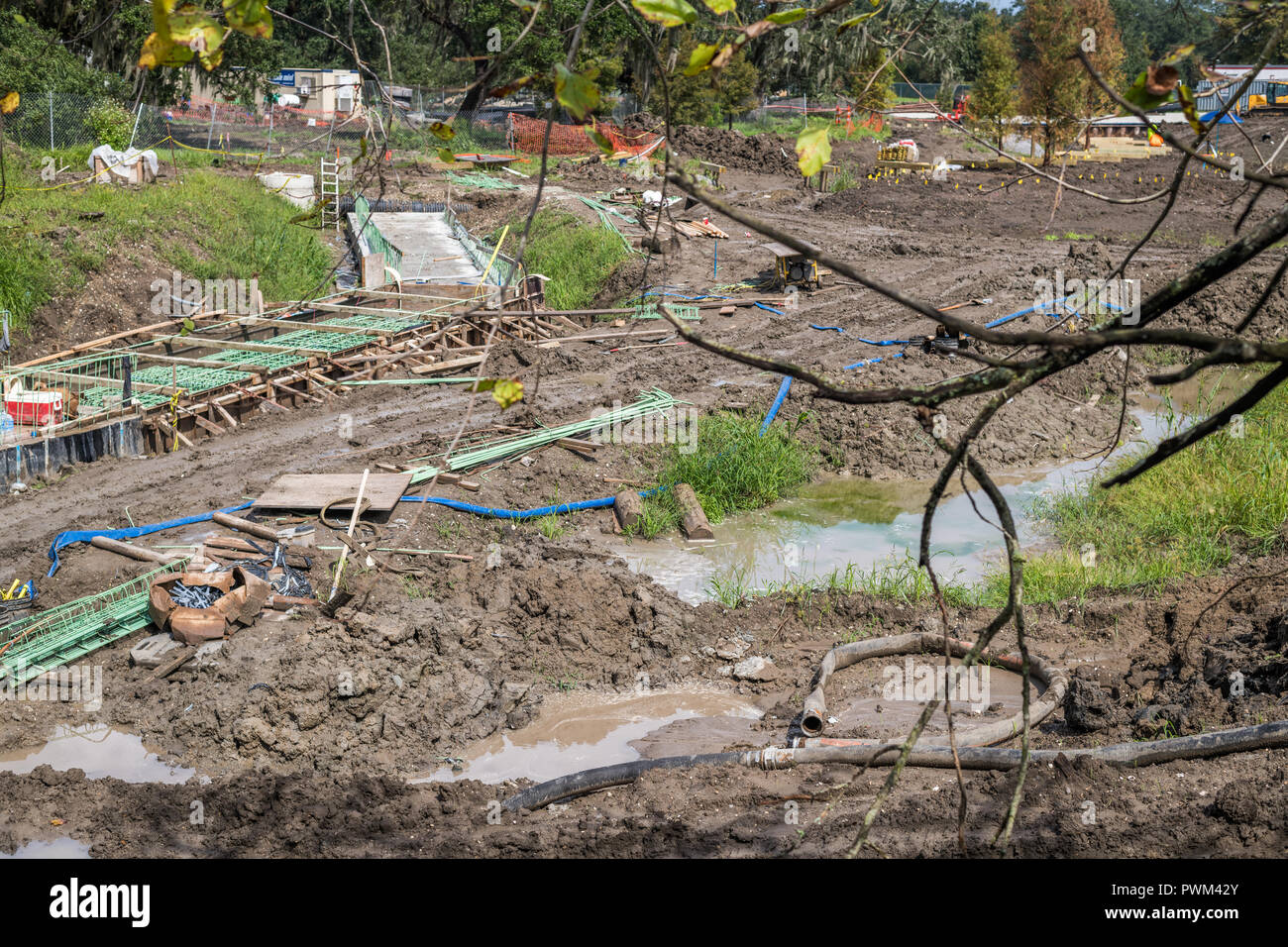Construction in landscape hi-res stock photography and images - Alamy