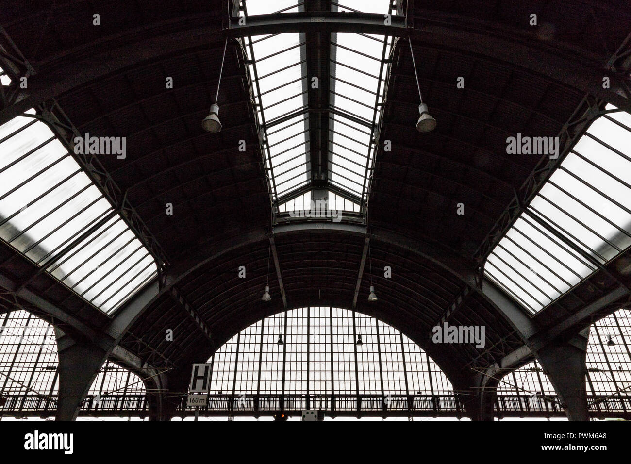 Manheim train station hi-res stock photography and images - Alamy