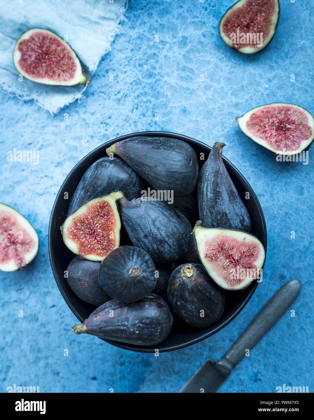 Uncooked figs hi-res stock photography and images - Alamy