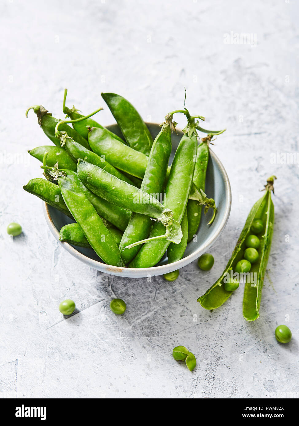 Types of peas hi-res stock photography and images - Alamy