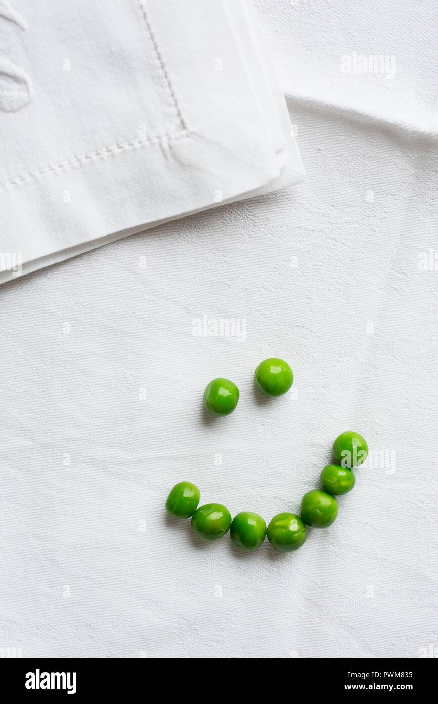 Pea face hi-res stock photography and images - Alamy