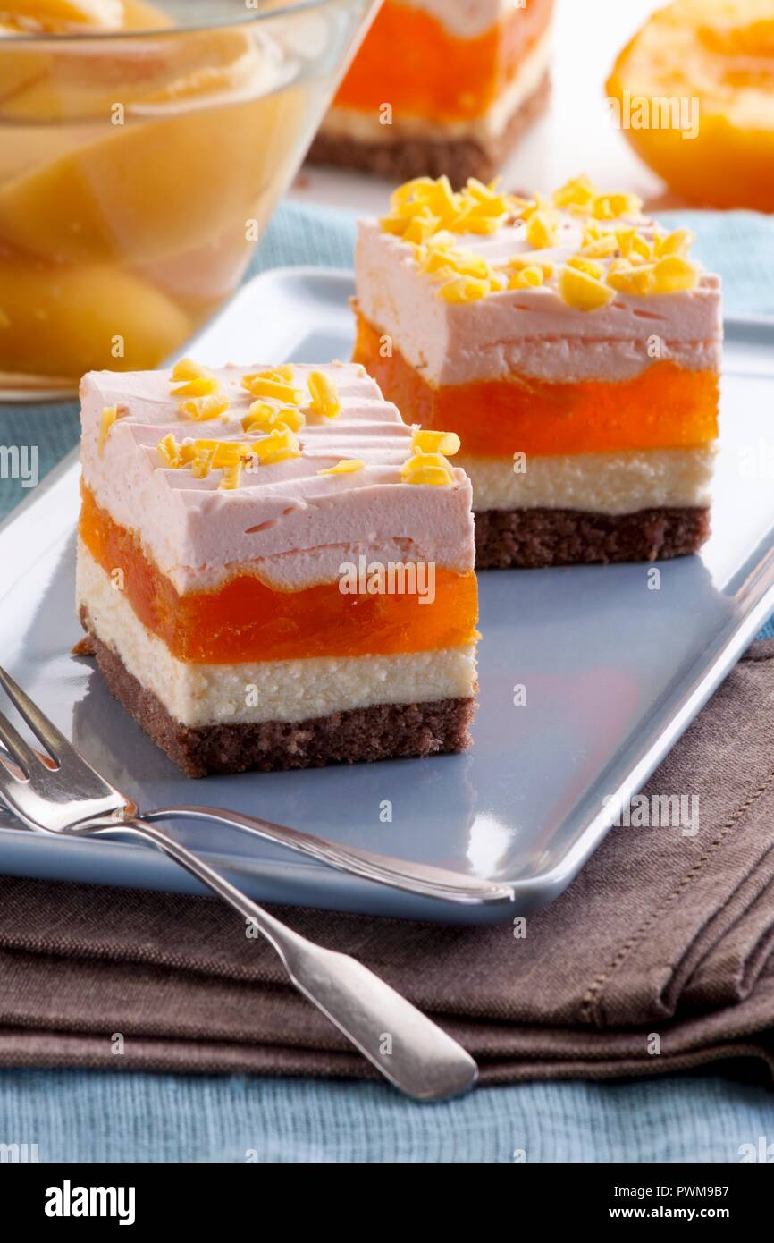 Layered fruit slices hi-res stock photography and images - Alamy