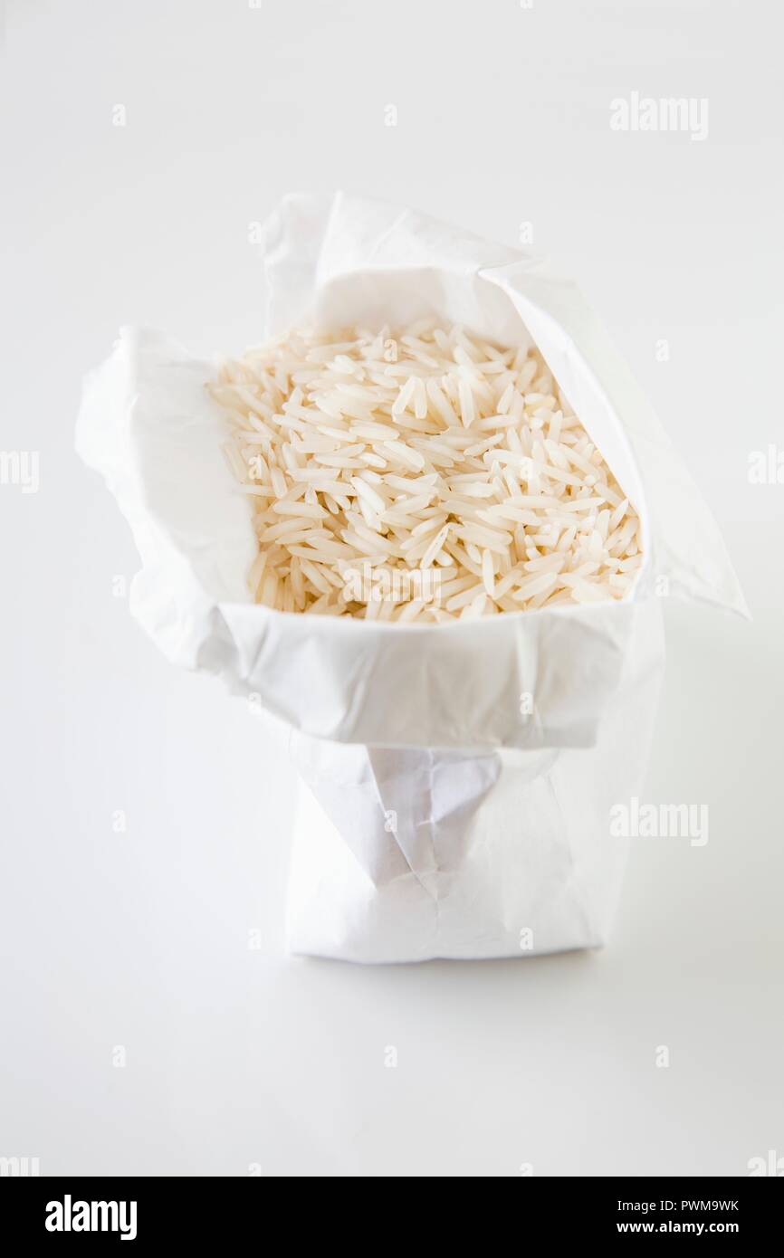 Long paper bags hi-res stock photography and images - Alamy
