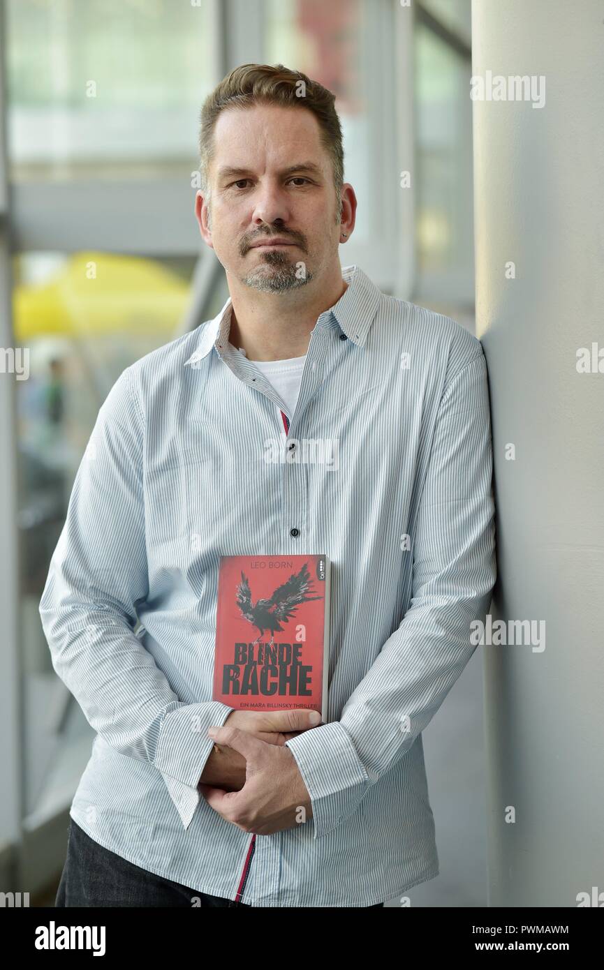 Leo Born in October 2018 at the Frankfurt Book Fair. | usage worldwide ...