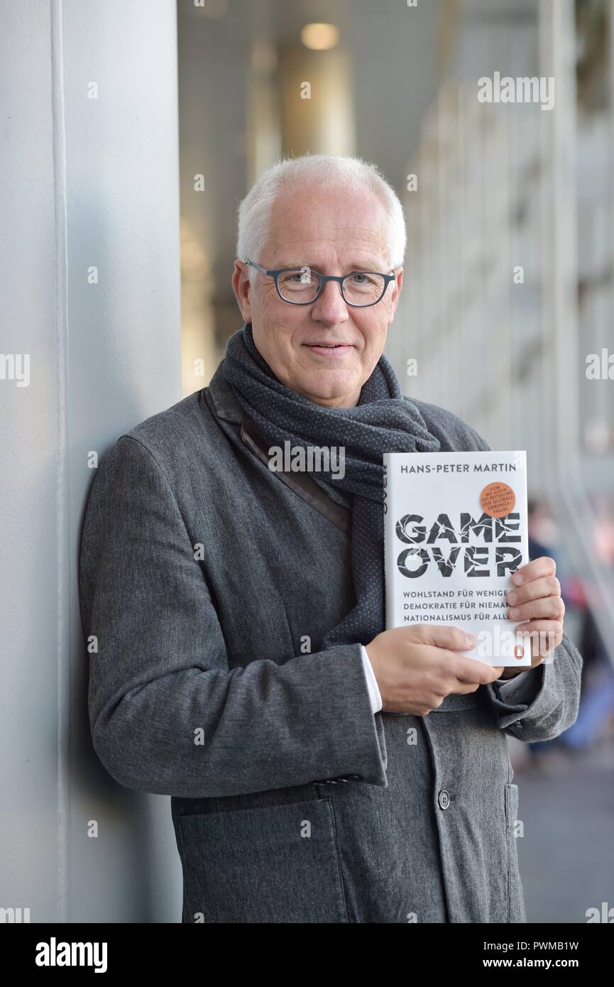Hans-Peter Martin in October 2018 at the Frankfurt Book Fair. | usage ...