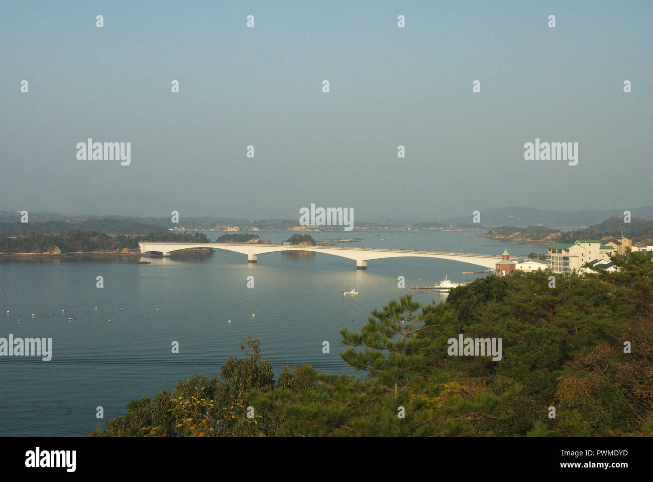 Five bridges hi-res stock photography and images - Alamy