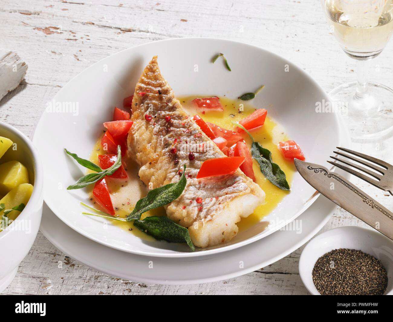Silver cod hi-res stock photography and images - Alamy