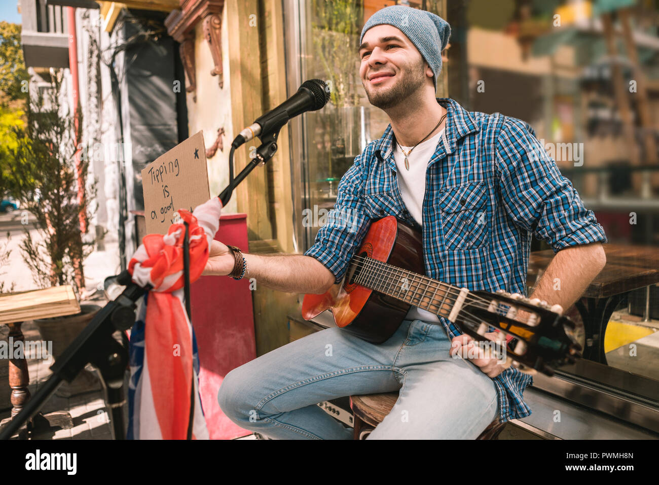 Musical satisfied hi-res stock photography and images - Alamy