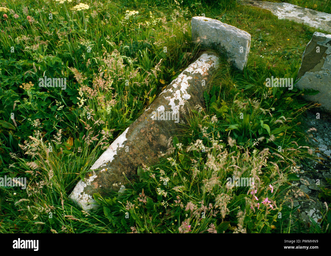 Tombstone slab hi-res stock photography and images - Alamy