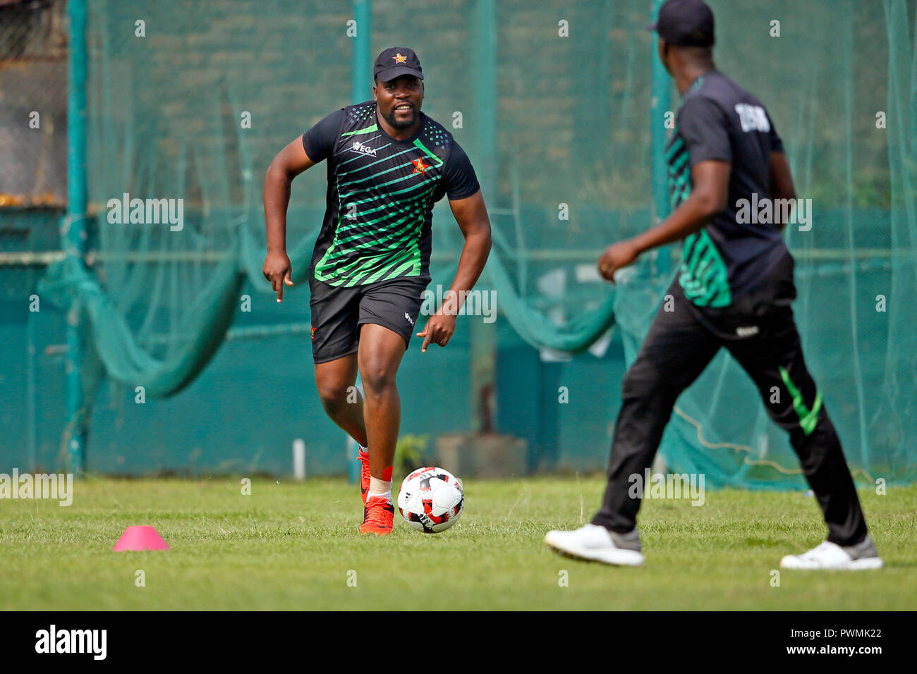 Zimbabwe Cricket Practice High Resolution Stock Photography and Images ...