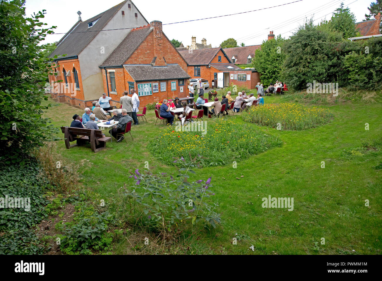 Group meeting uk hi-res stock photography and images - Alamy