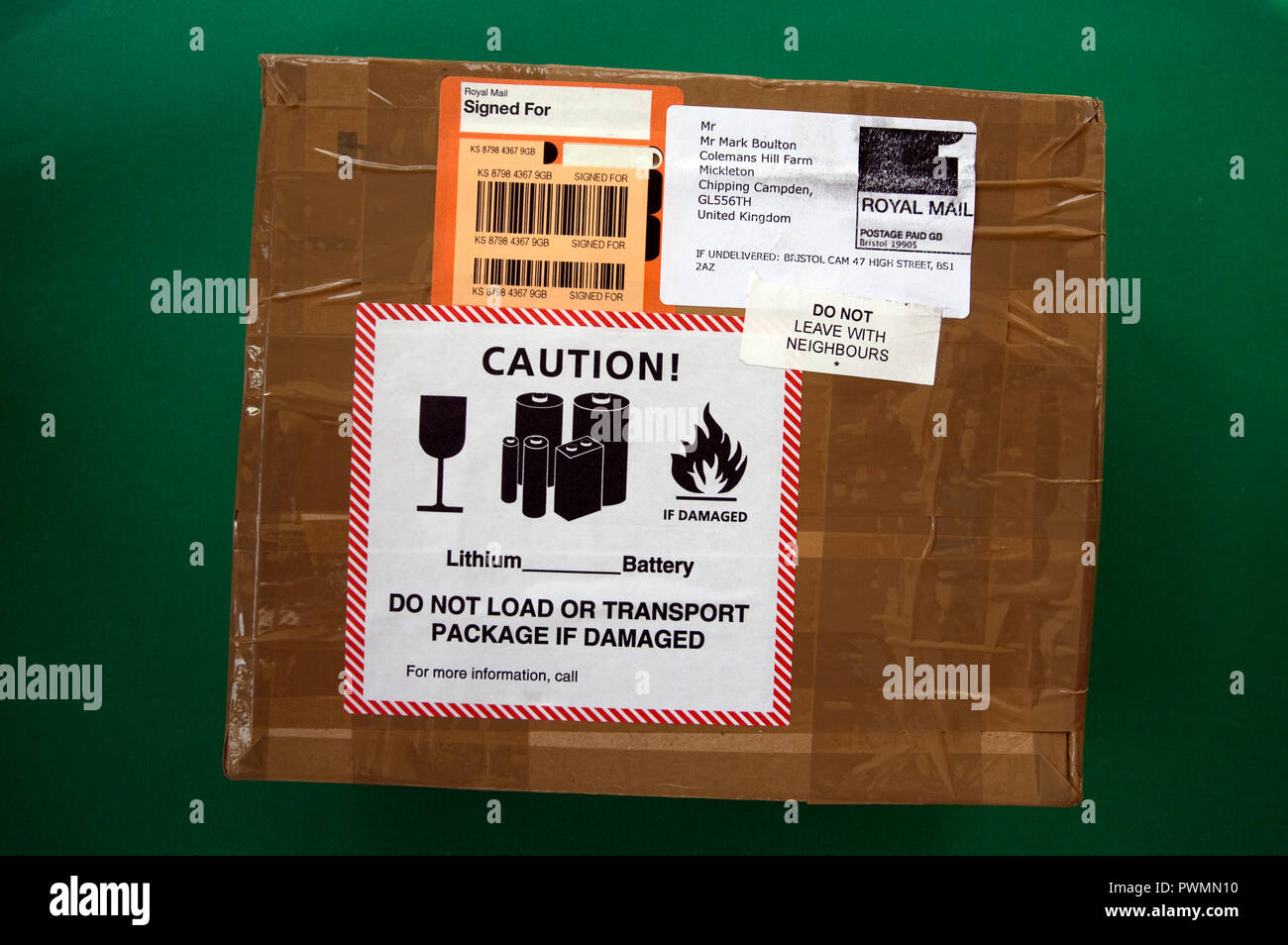 Lithium battery shipping hi-res stock photography and images - Alamy