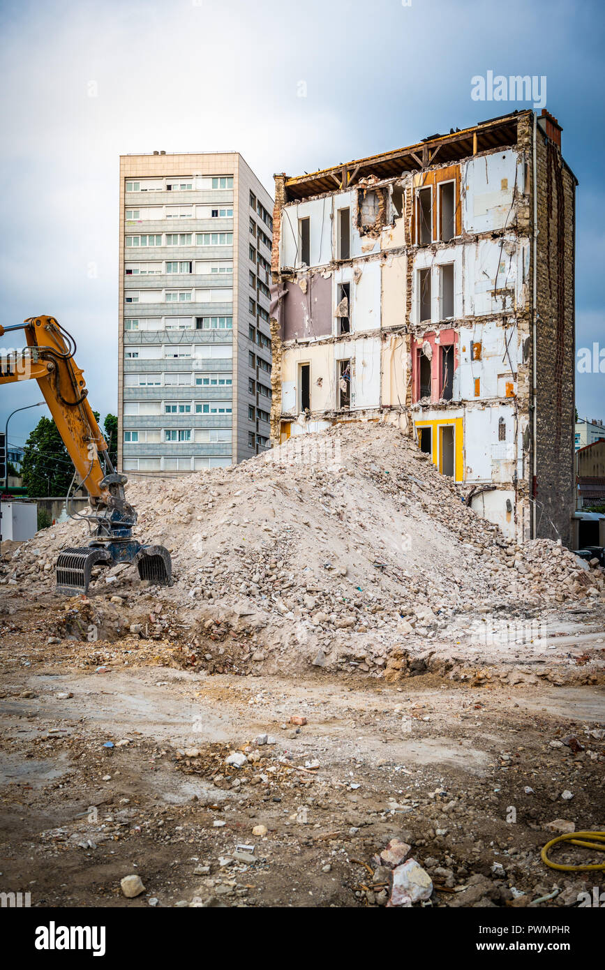 Demolition of an old building during an urban renovation Stock Photo ...