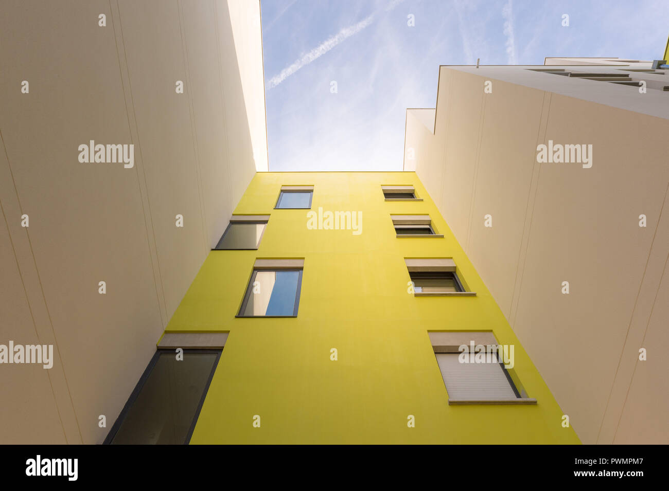 Backside of a modern building Stock Photo - Alamy
