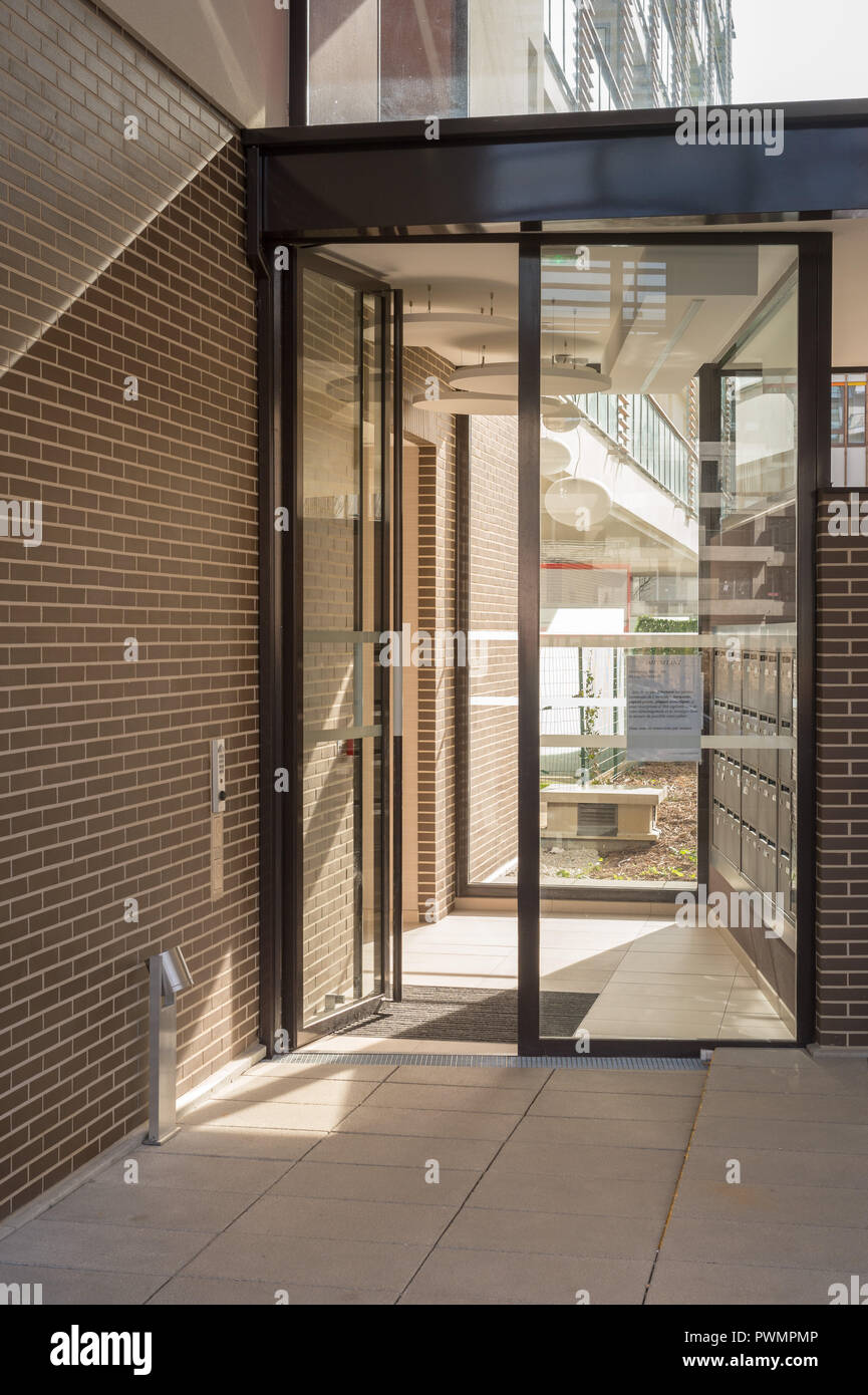 Entrance from a new building Stock Photo - Alamy