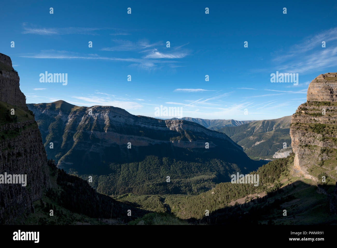 Cirque erosion hi-res stock photography and images - Alamy