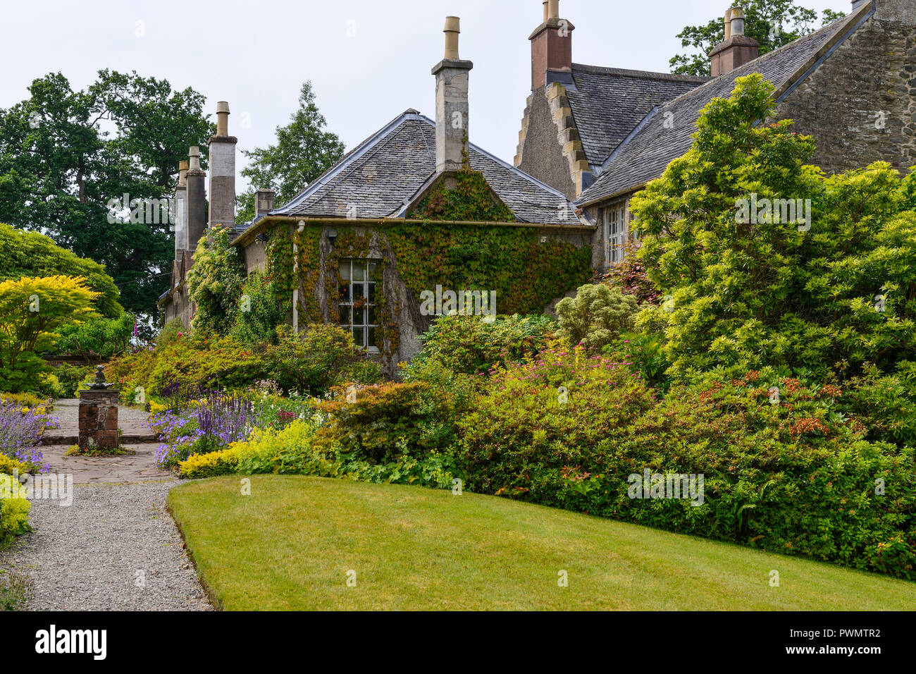 Geilston garden scotland hi-res stock photography and images - Alamy