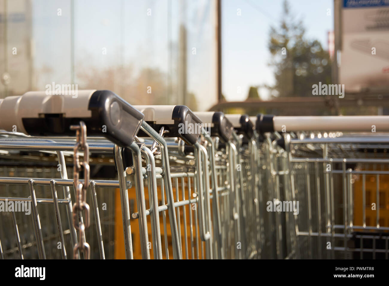 Retail cart hi-res stock photography and images - Alamy