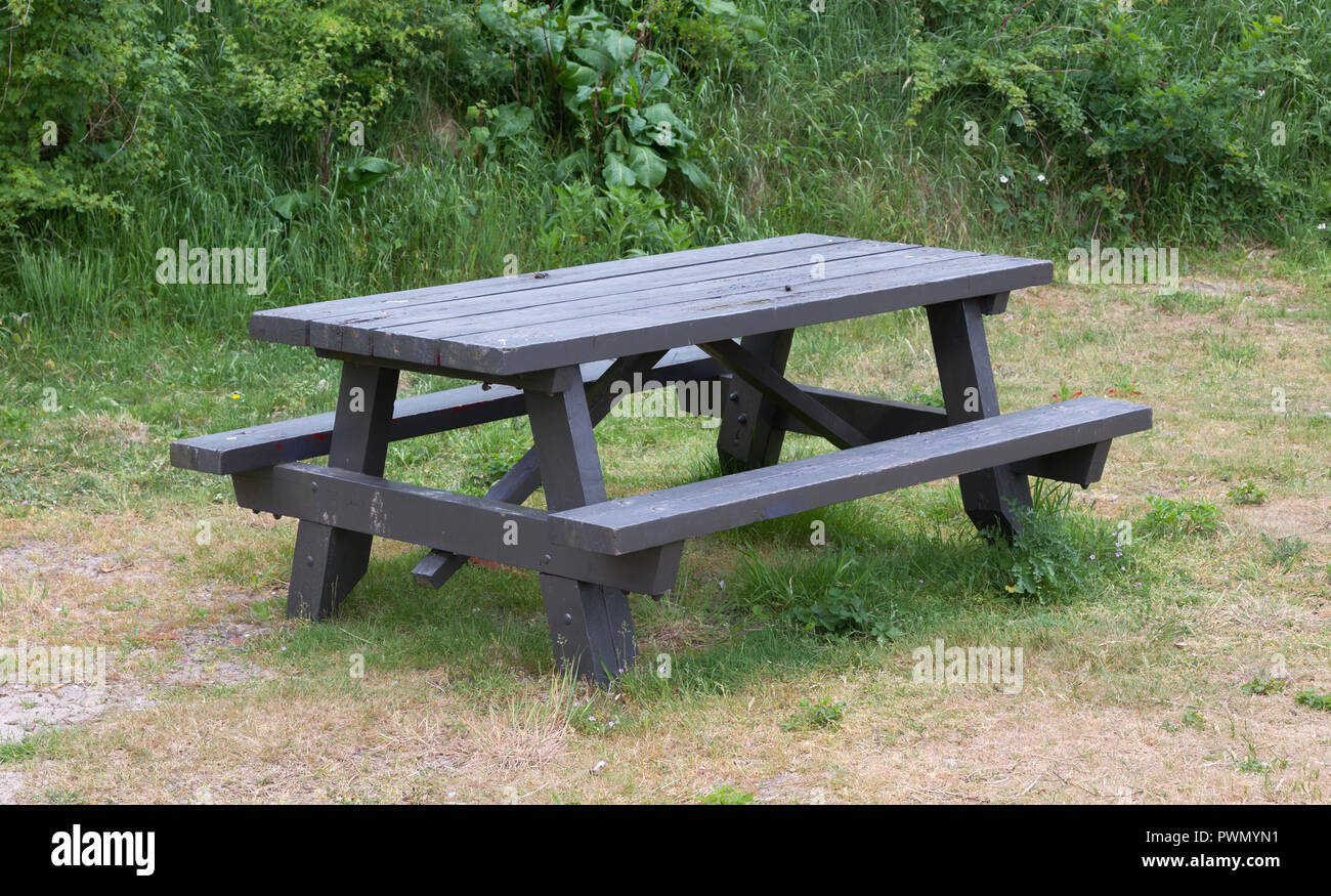 Simple bench in a park - The Netherlands Stock Photo - Alamy