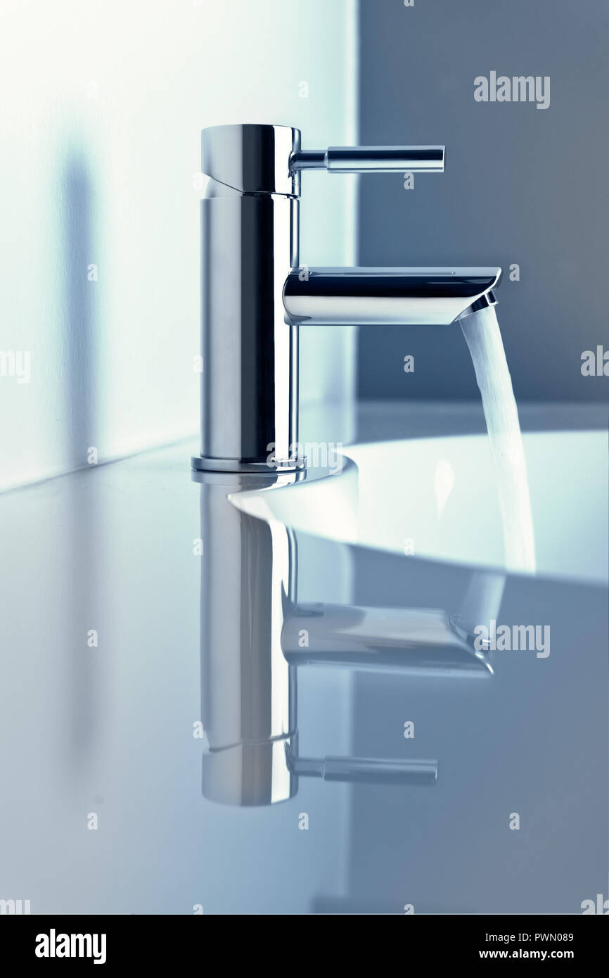 Curved tap hi-res stock photography and images - Alamy
