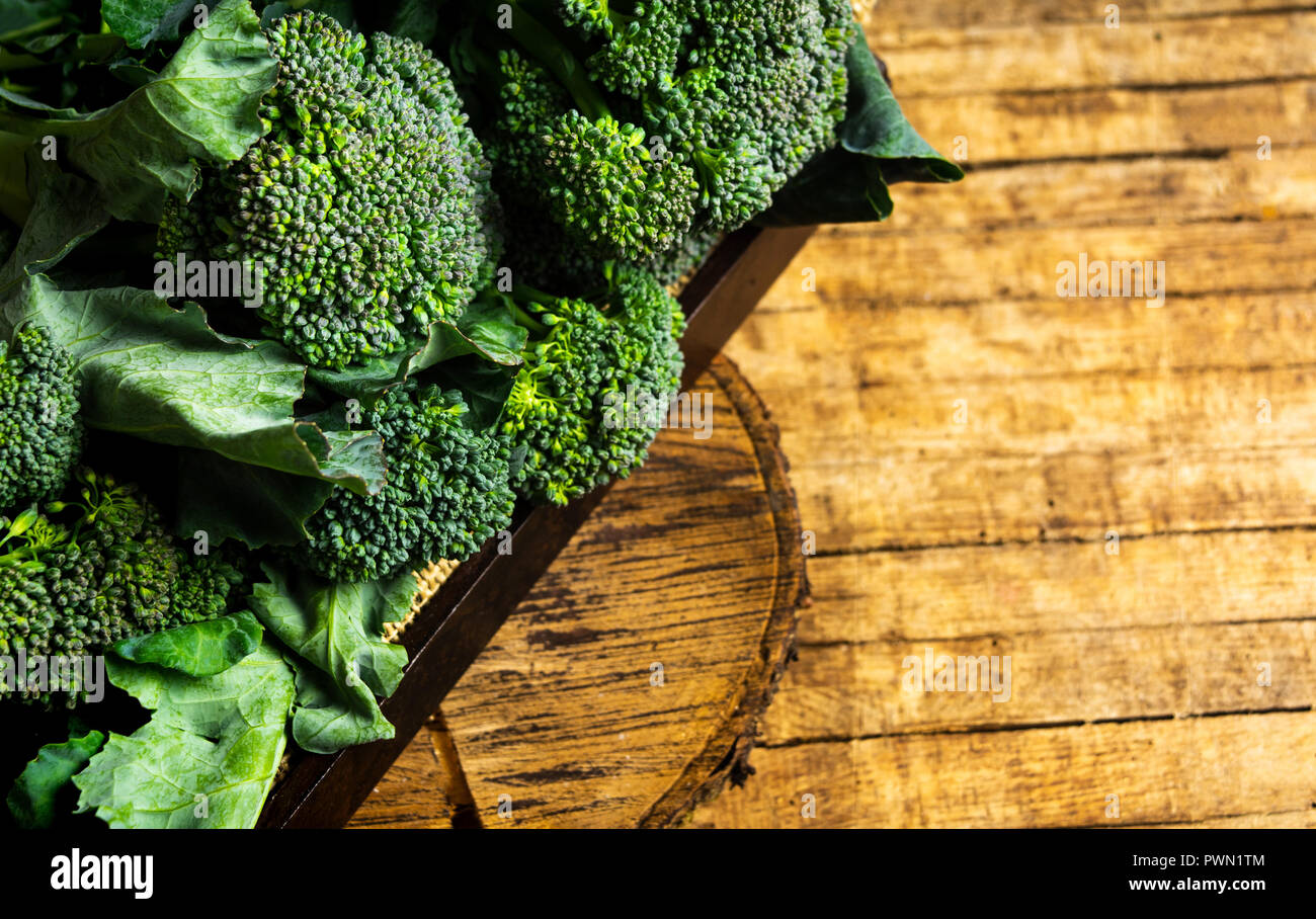 Raw green broccoli hi-res stock photography and images - Alamy