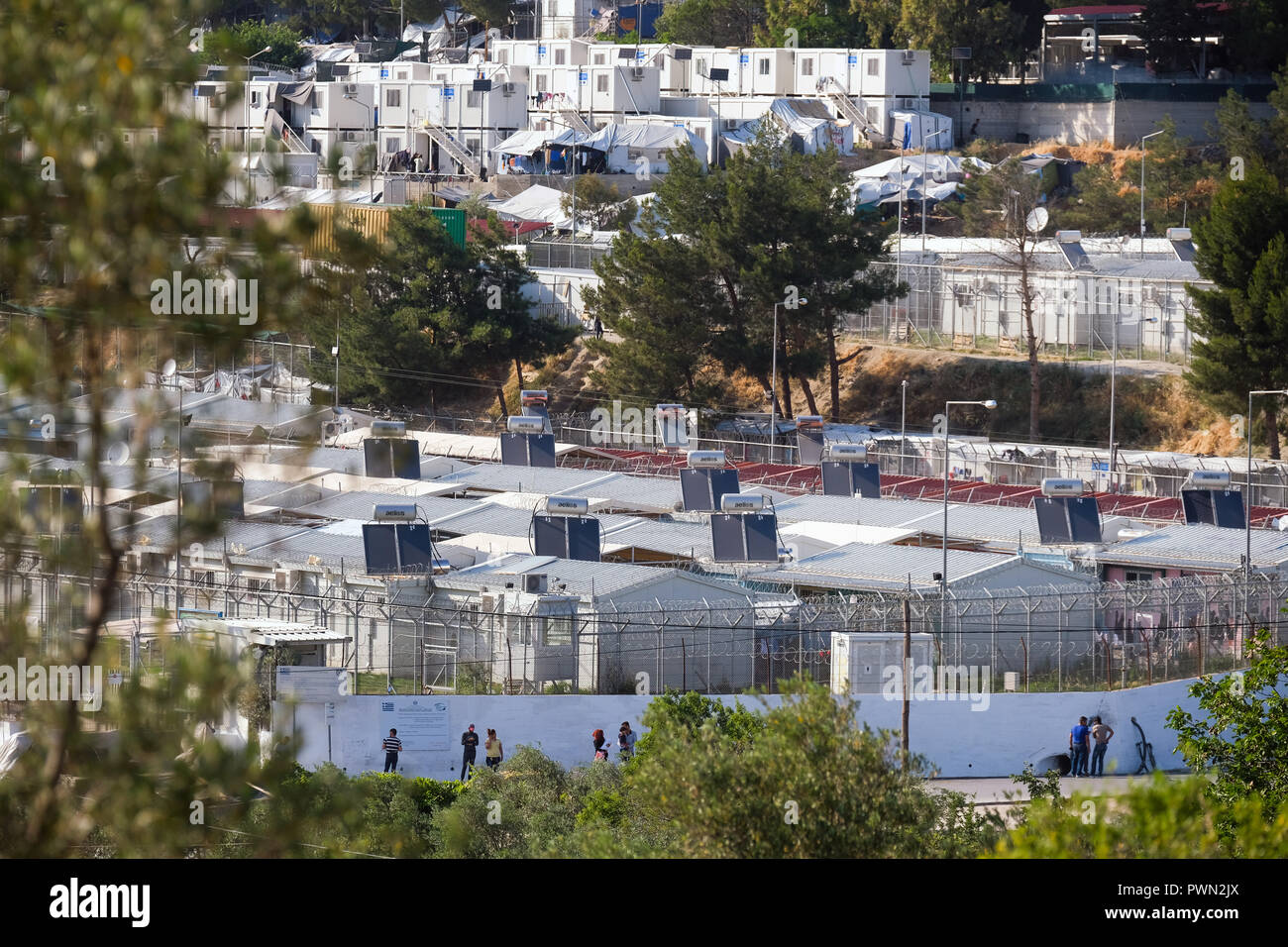 Refugee temporary camp hi-res stock photography and images - Alamy