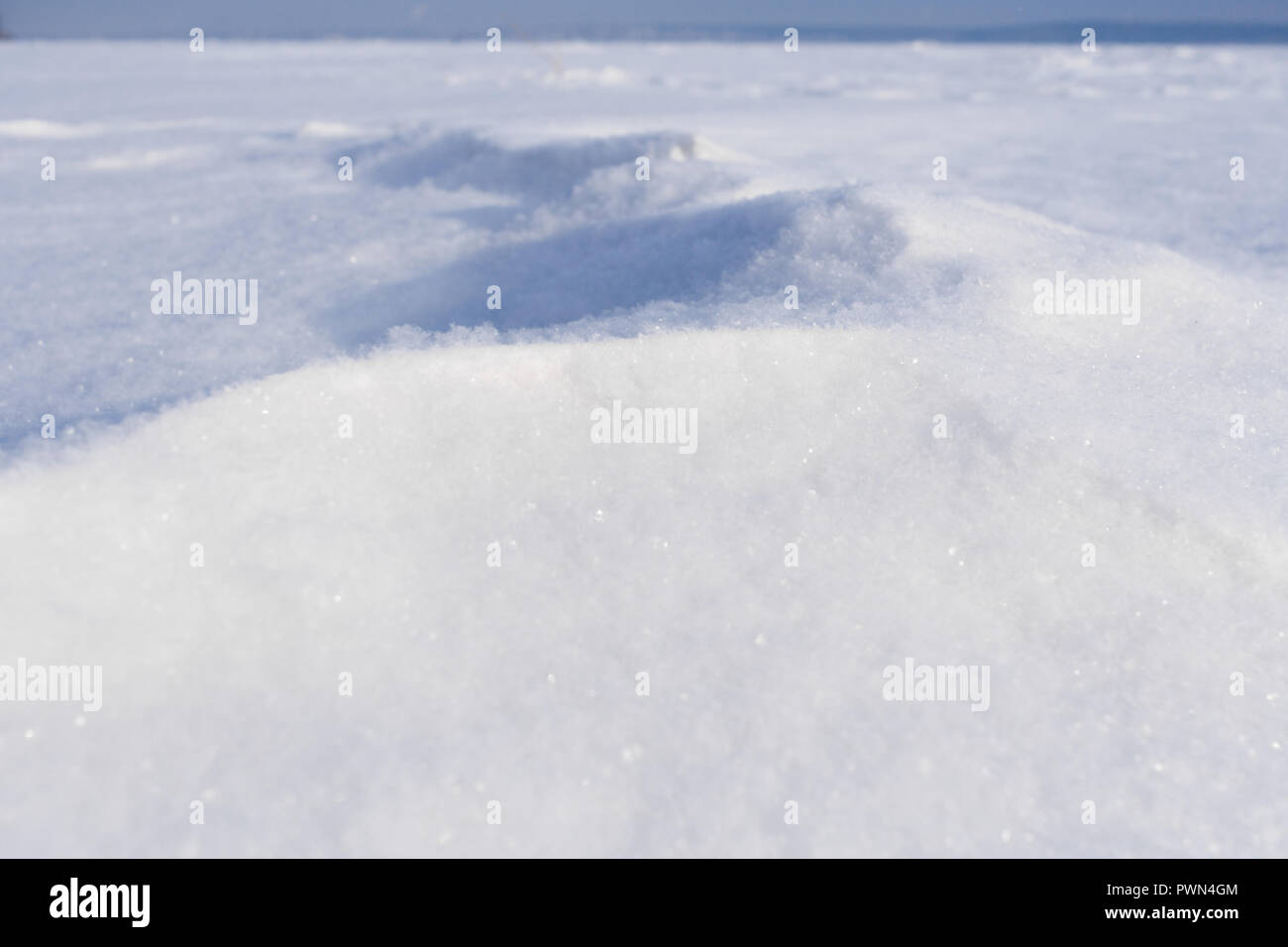 Snowdrift white hi-res stock photography and images - Alamy