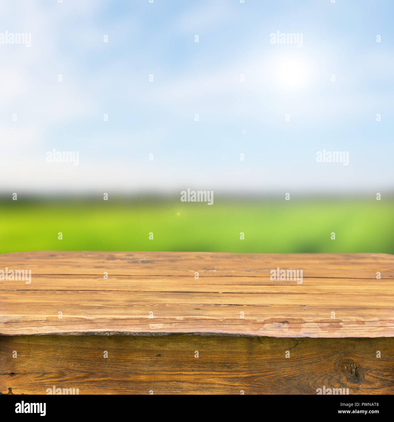 empty wooden table for display montages Stock Photo - Alamy