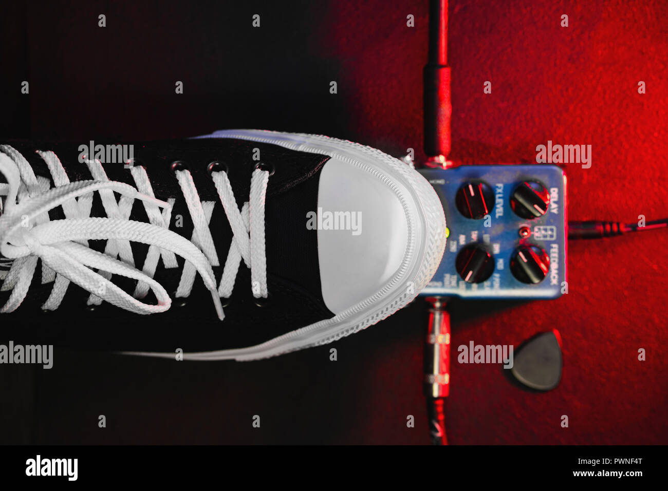 Foot tapping hi-res stock photography and images - Alamy