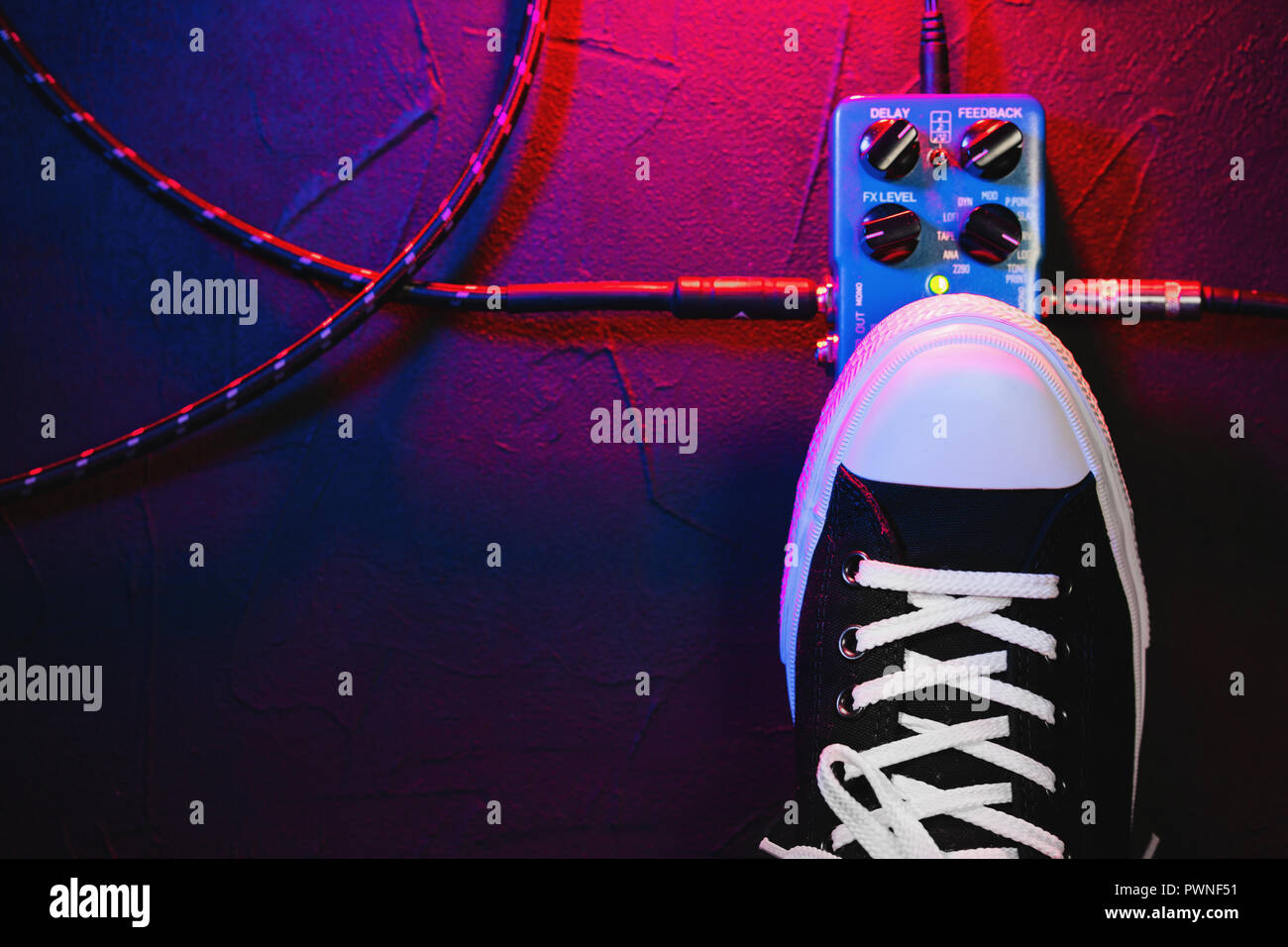 Foot tapping hi-res stock photography and images - Alamy