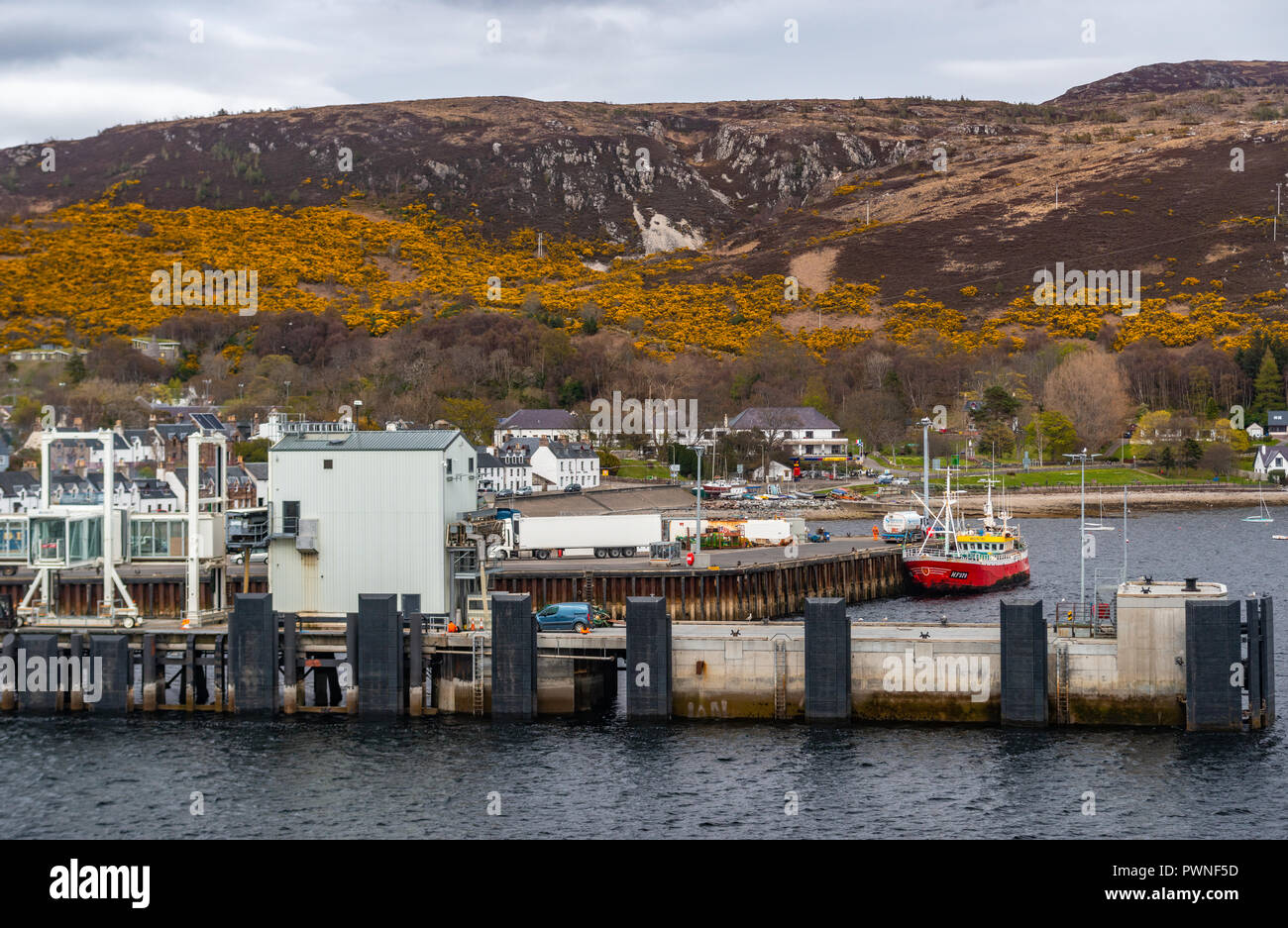 Waterfront of Ullapool viewn from a Caledonian MacBrayne Ferry ...