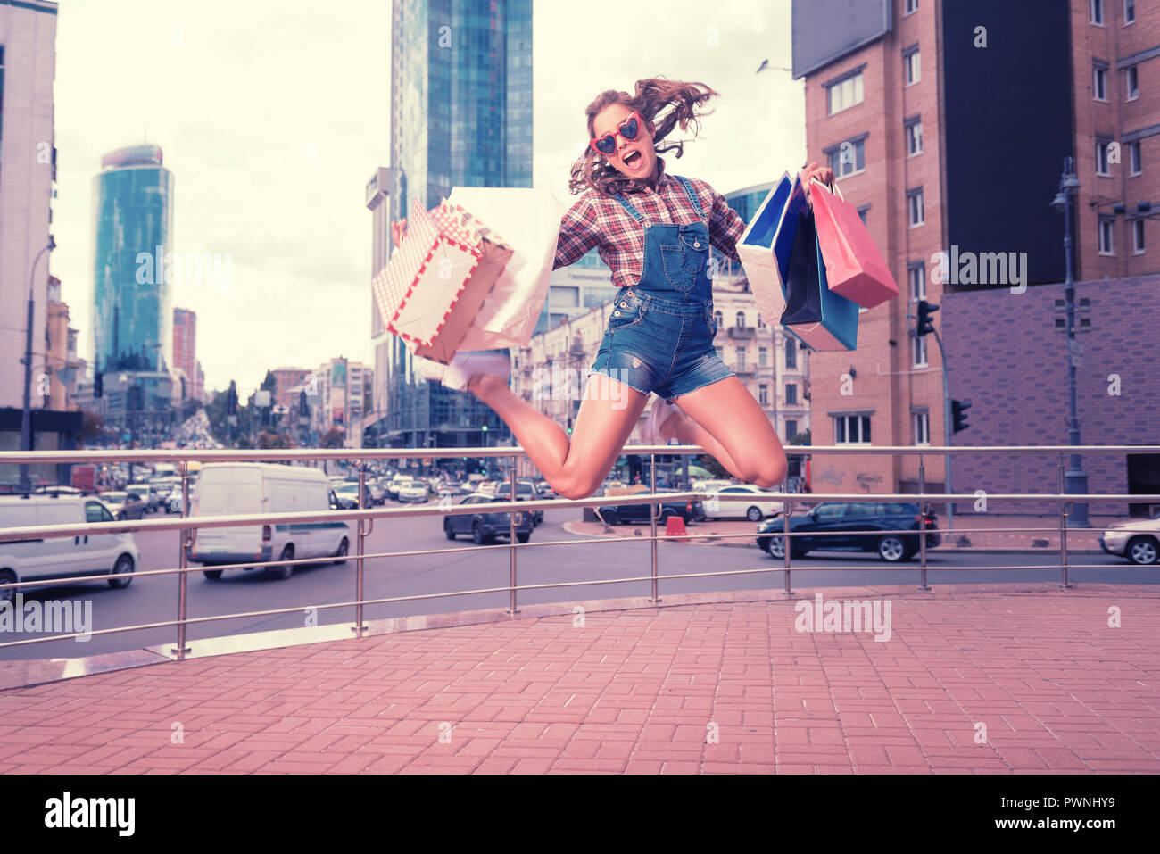 Female high jump hi-res stock photography and images - Alamy
