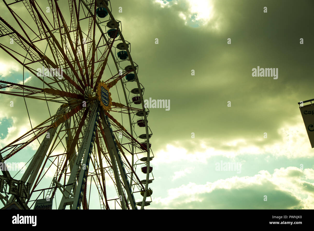Ferris wheel seats hi-res stock photography and images - Alamy