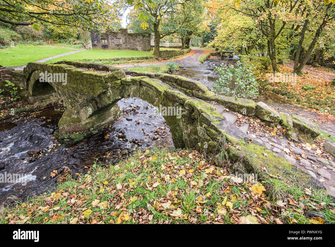 Pack horse bridge wycoller lancashire hi-res stock photography and ...