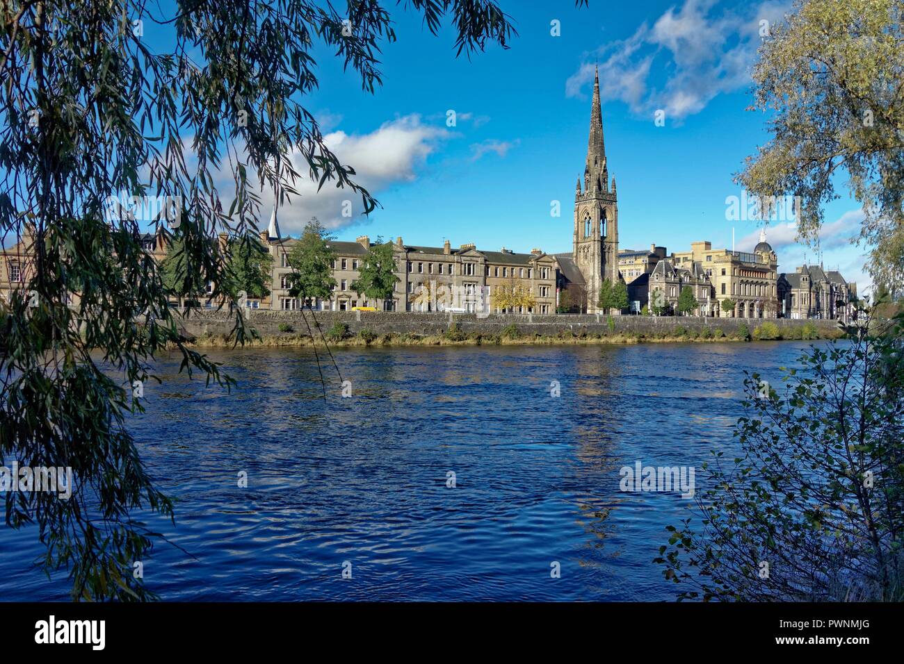 Perth, Scotland. Looking across the River Tay towards Tay Street Stock ...