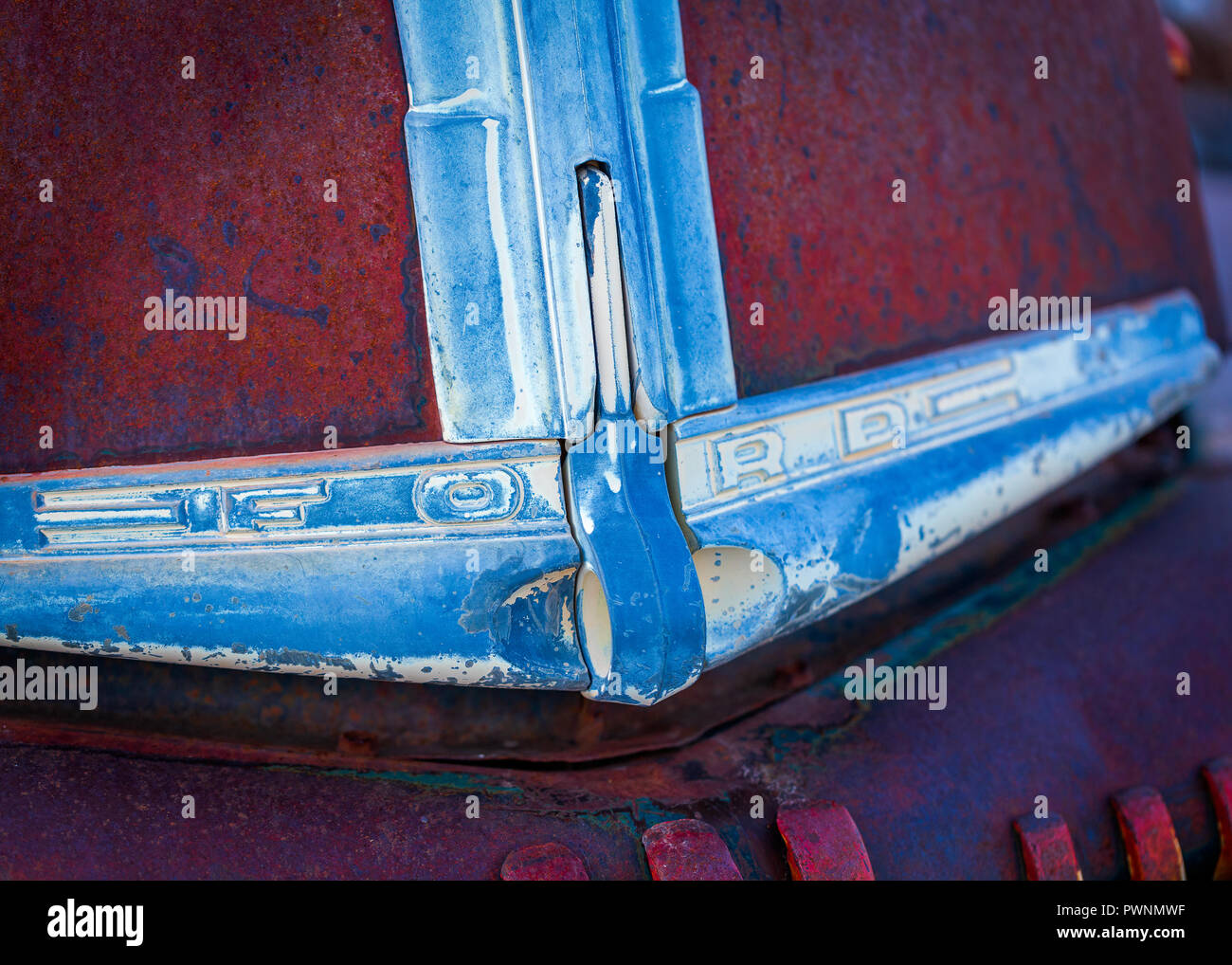 Rusty old Ford truck Stock Photo - Alamy
