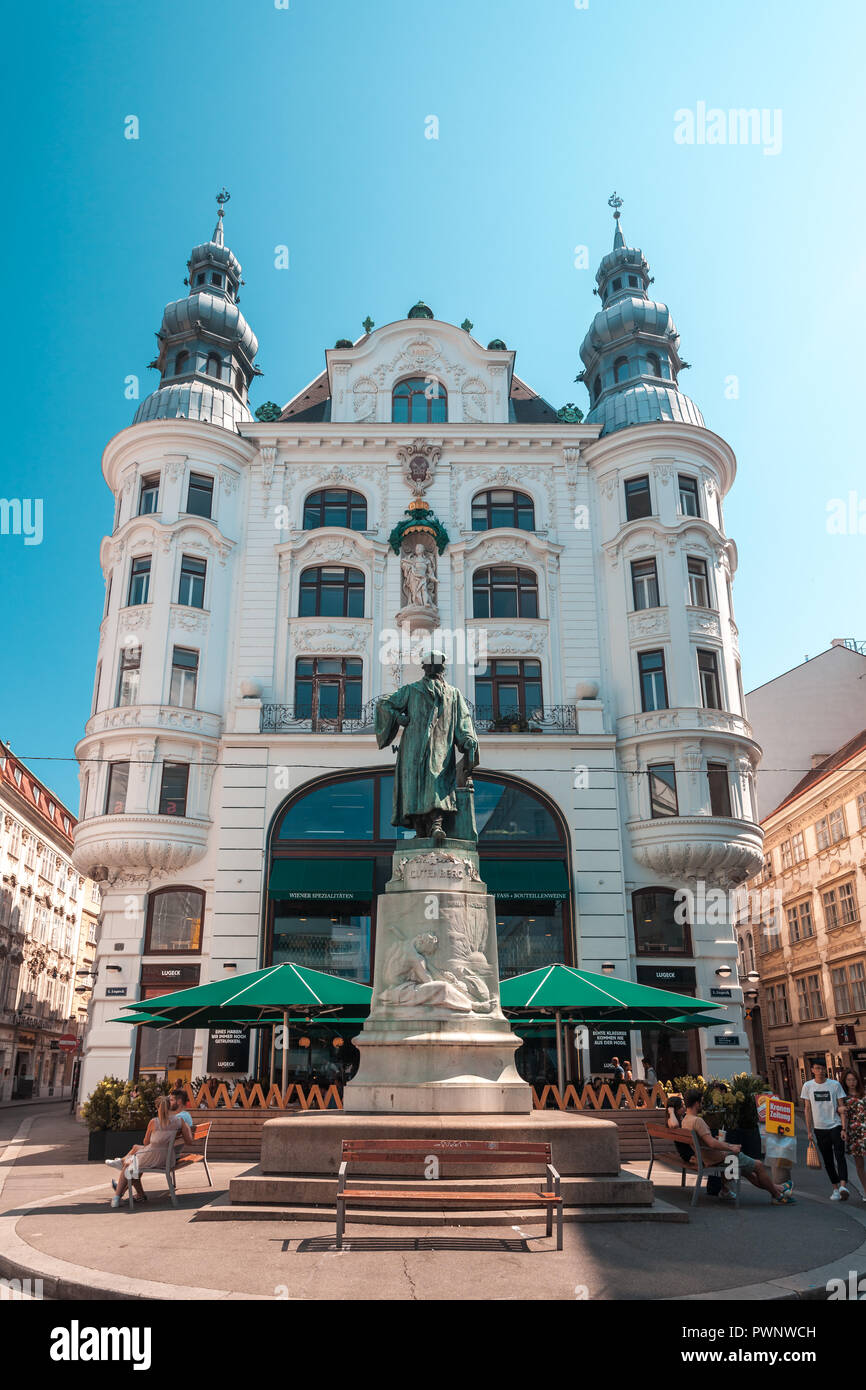 Vienna gutenberg monument hi-res stock photography and images - Alamy