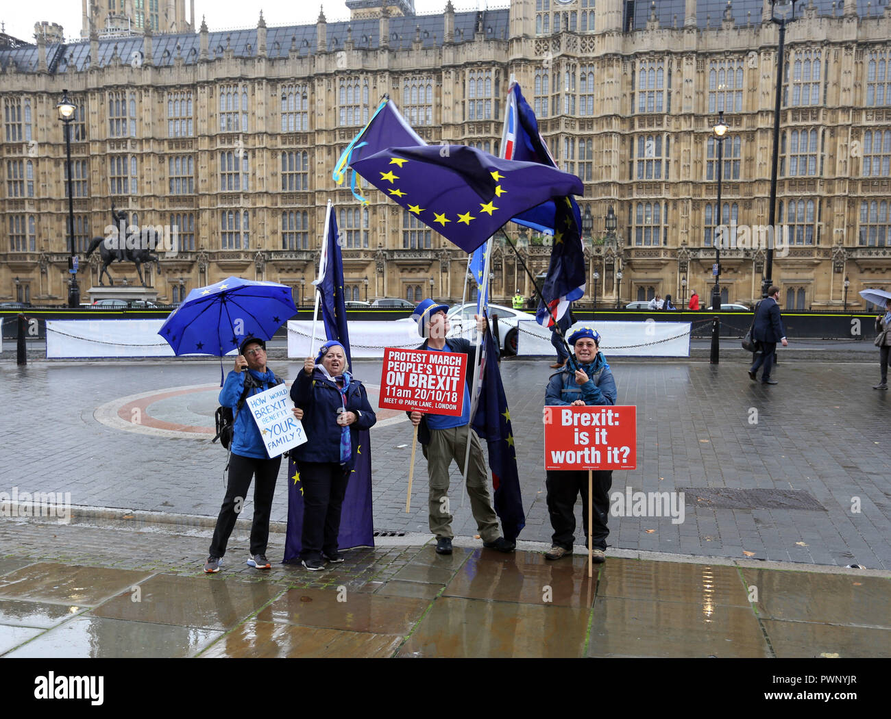 Westminster, London, UK. 17th Oct 2018. People protest against Brexit ...