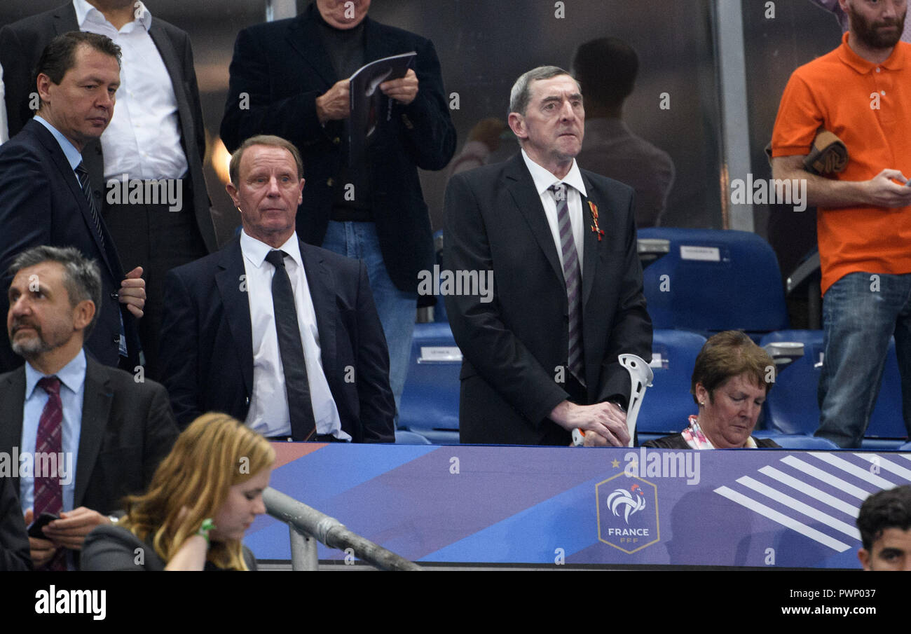 Paris, Frankreich. 16th Oct, 2018. The French gendarme and hooligan ...